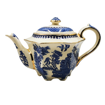 Vintage Sadler Blue and White China Blue Willow Hexagonal Walled Teapo – Vintage Farmhouse Antiques